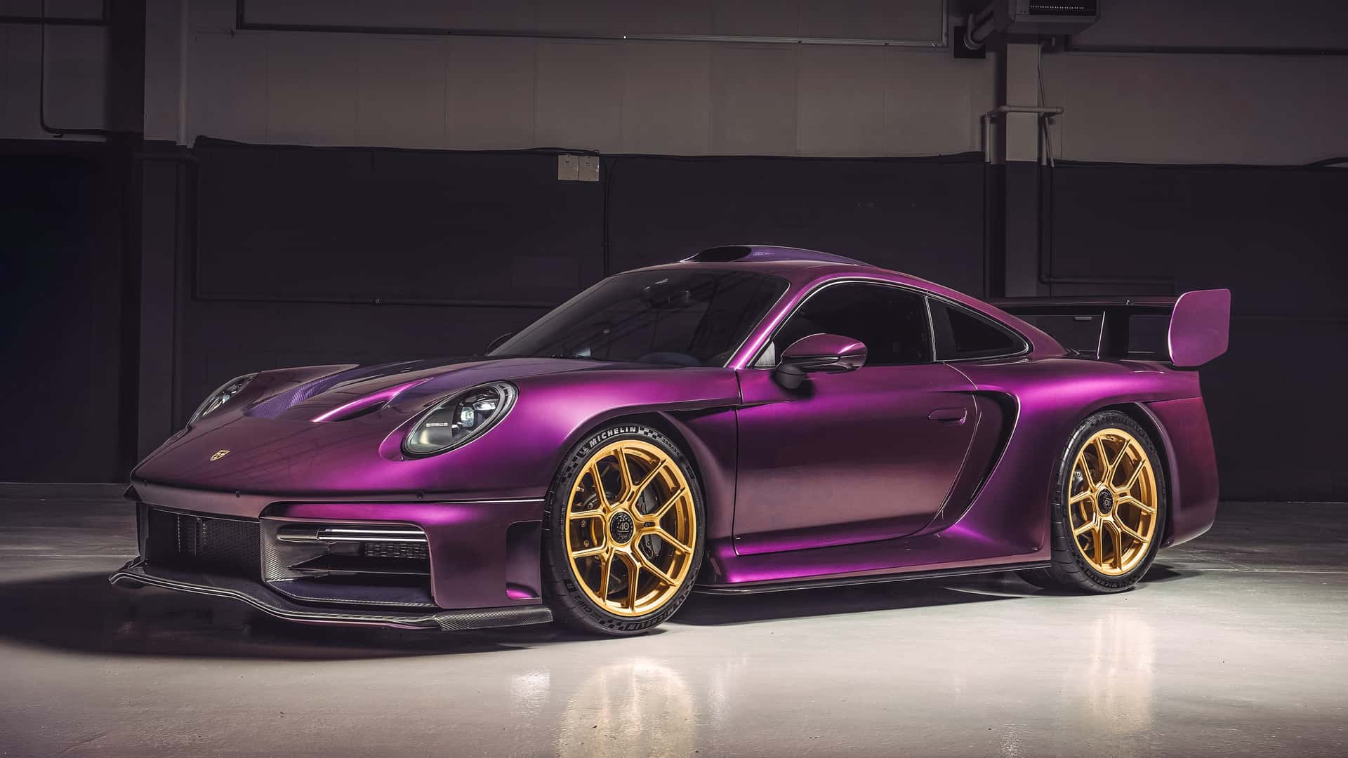 بلون Storm Purple وجنوط ذهبية.. RML Group تدخل رسميًا عالم الهايبركارز ...